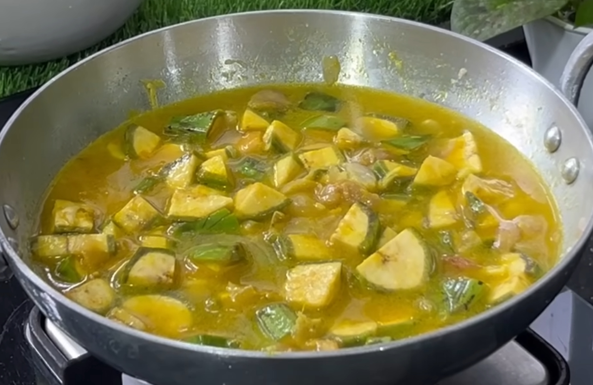 Easy Pachakaya Curry Recipe | എത്ര കഴിച്ചാലും മടുക്കൂല്ല; പച്ചക്കായ ...